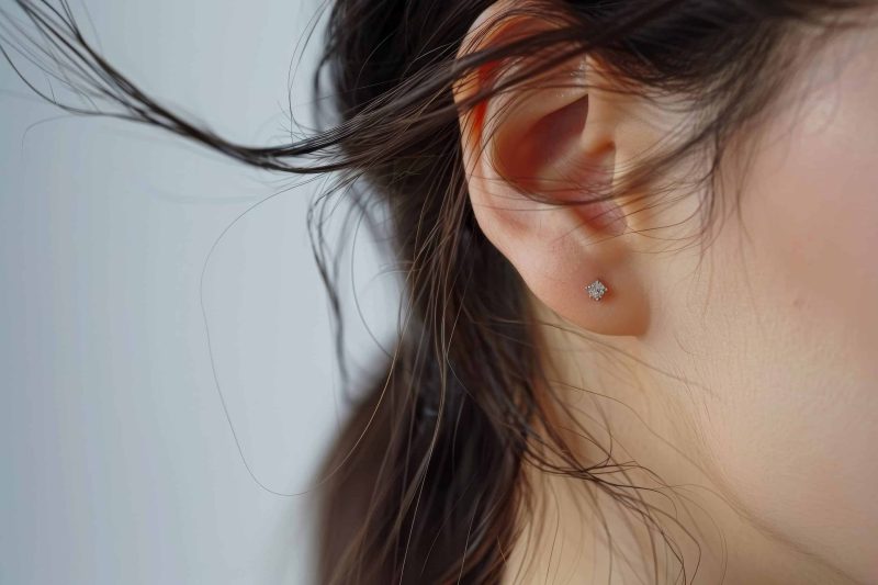 Different Earring Styles for Your Face Shape | Expert Guide